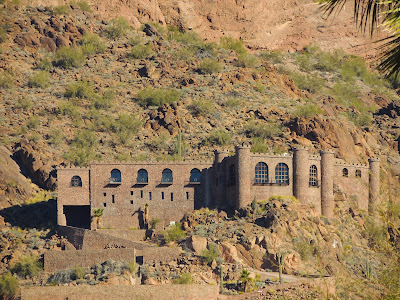 Scottsdale Daily Photo: Photo: Camelback Castle