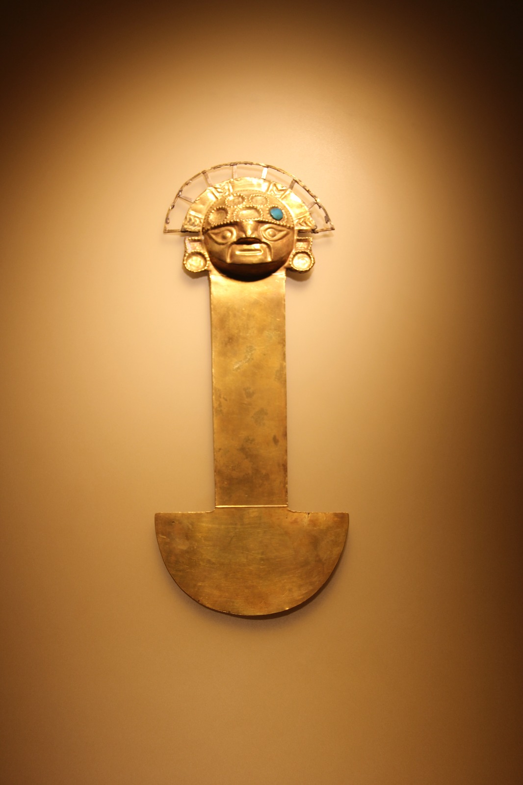 Anécdotas y curiosidades jurídicas | iustopía: El emblema del Tumi