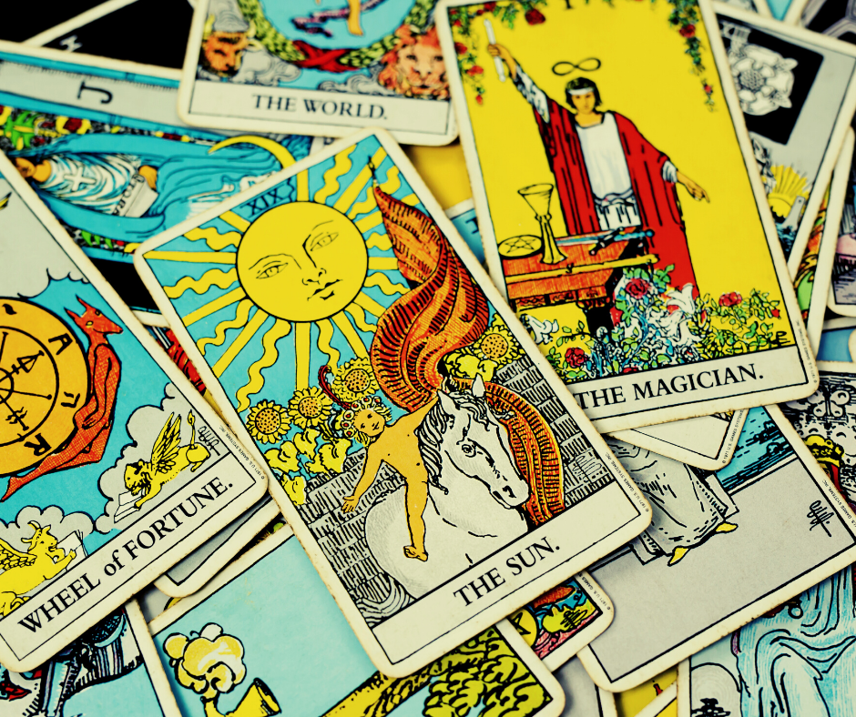 LECTURA DE CARTAS Y EL JUEGO DEL FUTURO