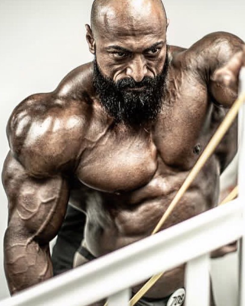 Muscle Lover: Khalid Al Kazem