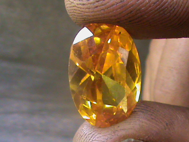 Harta Karoen: BATU BERLIAN KUNING