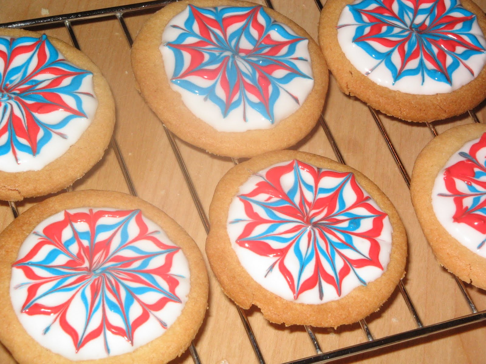 Crafty is Awesome: Firework Cookies