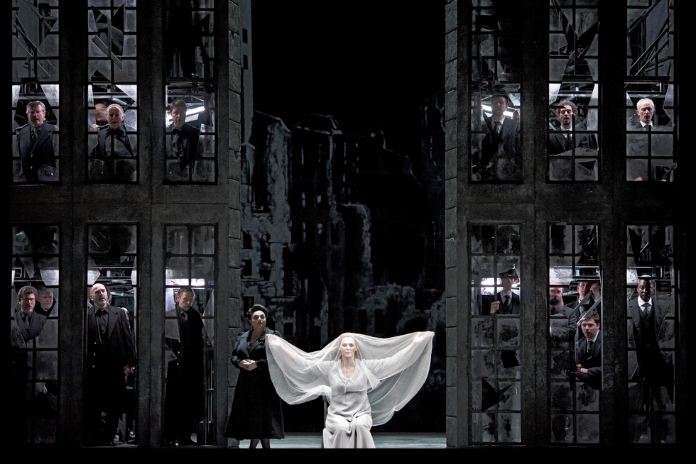 Opera czyli boski idiotyzm: „..Der Tod ist ein Meister aus Deutschland ... Opera czyli boski idiotyzm: „..Der Tod ist ein Meister aus Deutschland ...