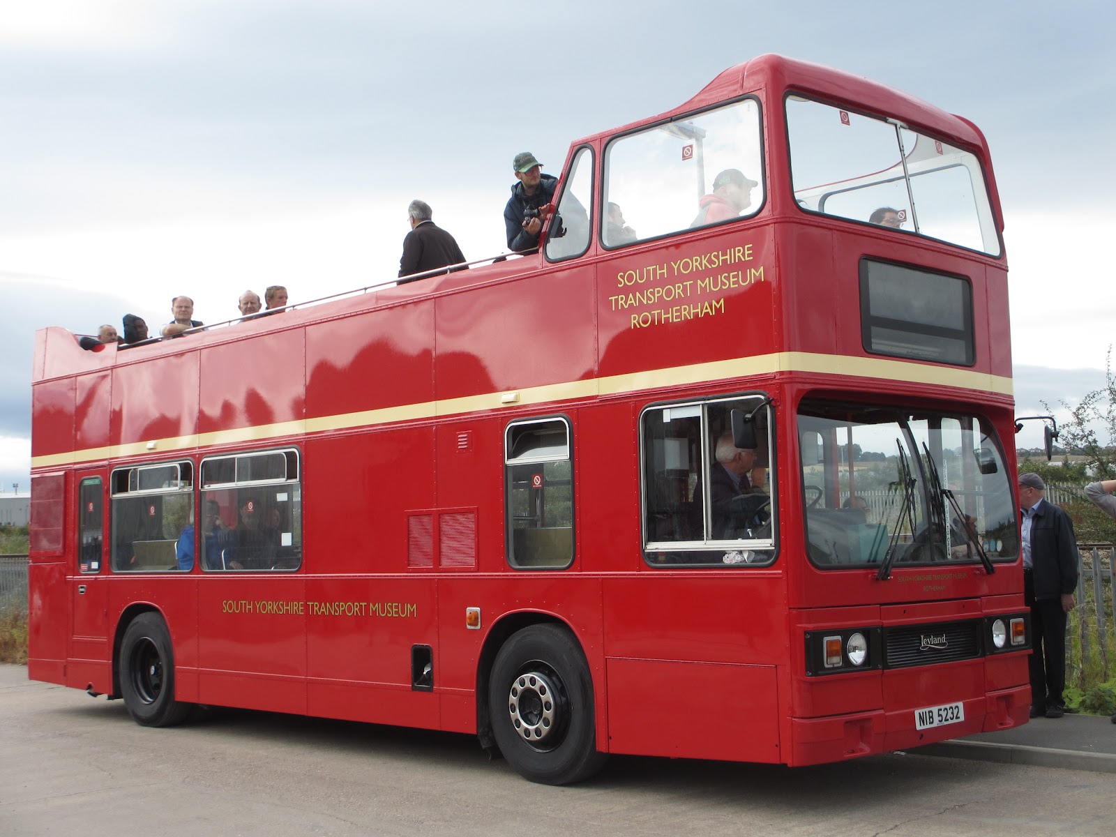 YT03AYF Bus Blog: South Yorkshire Transport Museum Open Day & Rally