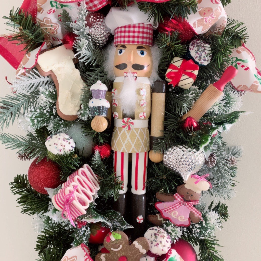 Nutcracker Sweet Wreath | A Very Sweet Blog
