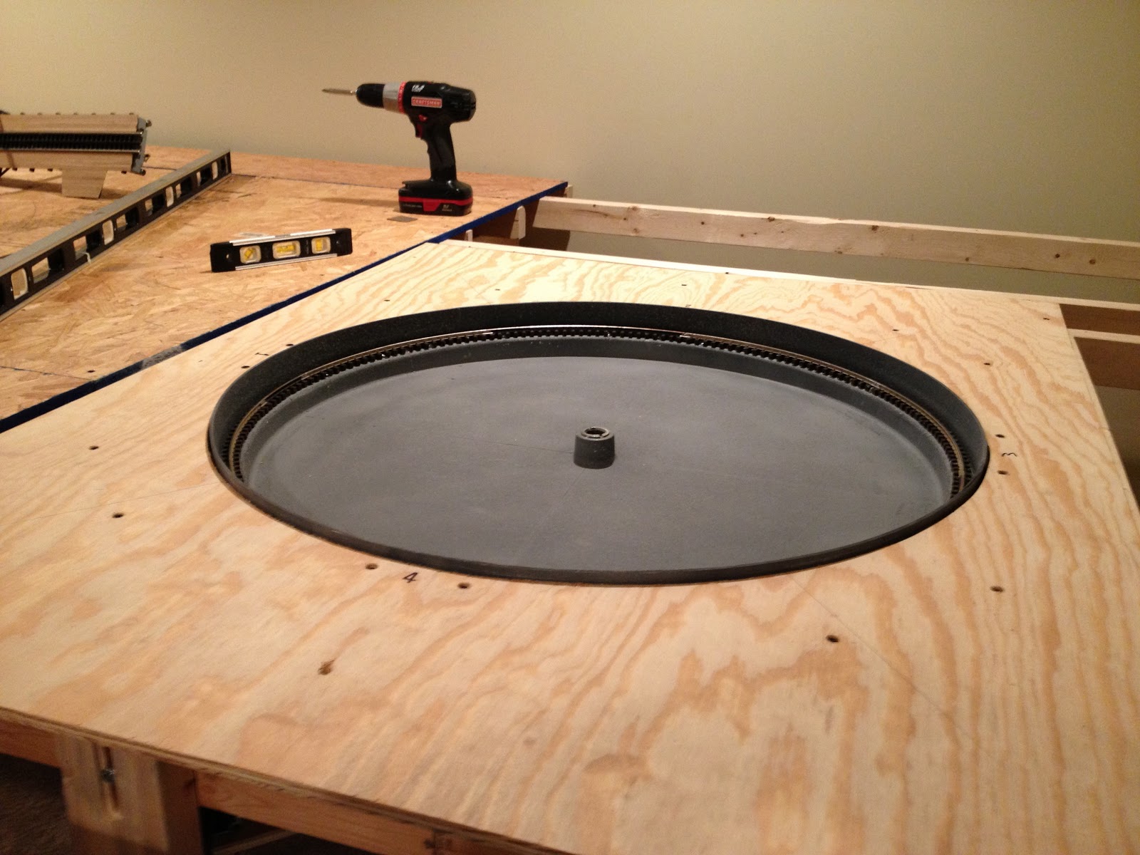 Brian's Trains: Installation of Custom O-Scale/ O-Gauge Turntable