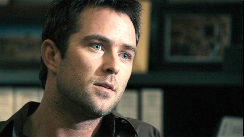 Sullivan Stapleton Photos | Tv Series Posters and Cast