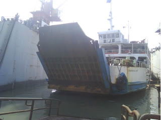 afif gatotkaca: PENGEDOKAN KAPAL