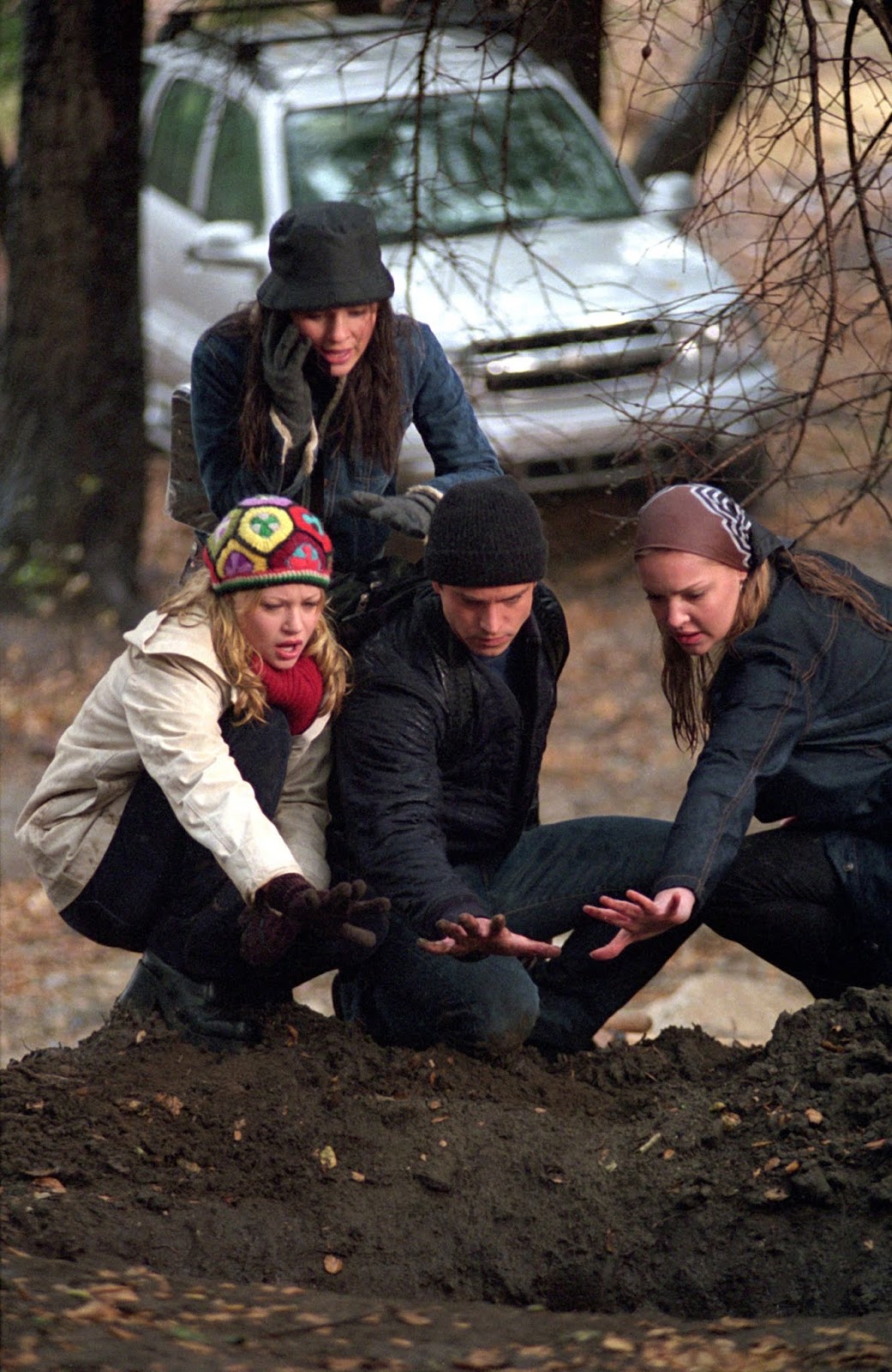 Doux Reviews: Roswell: Season Two, Part Two