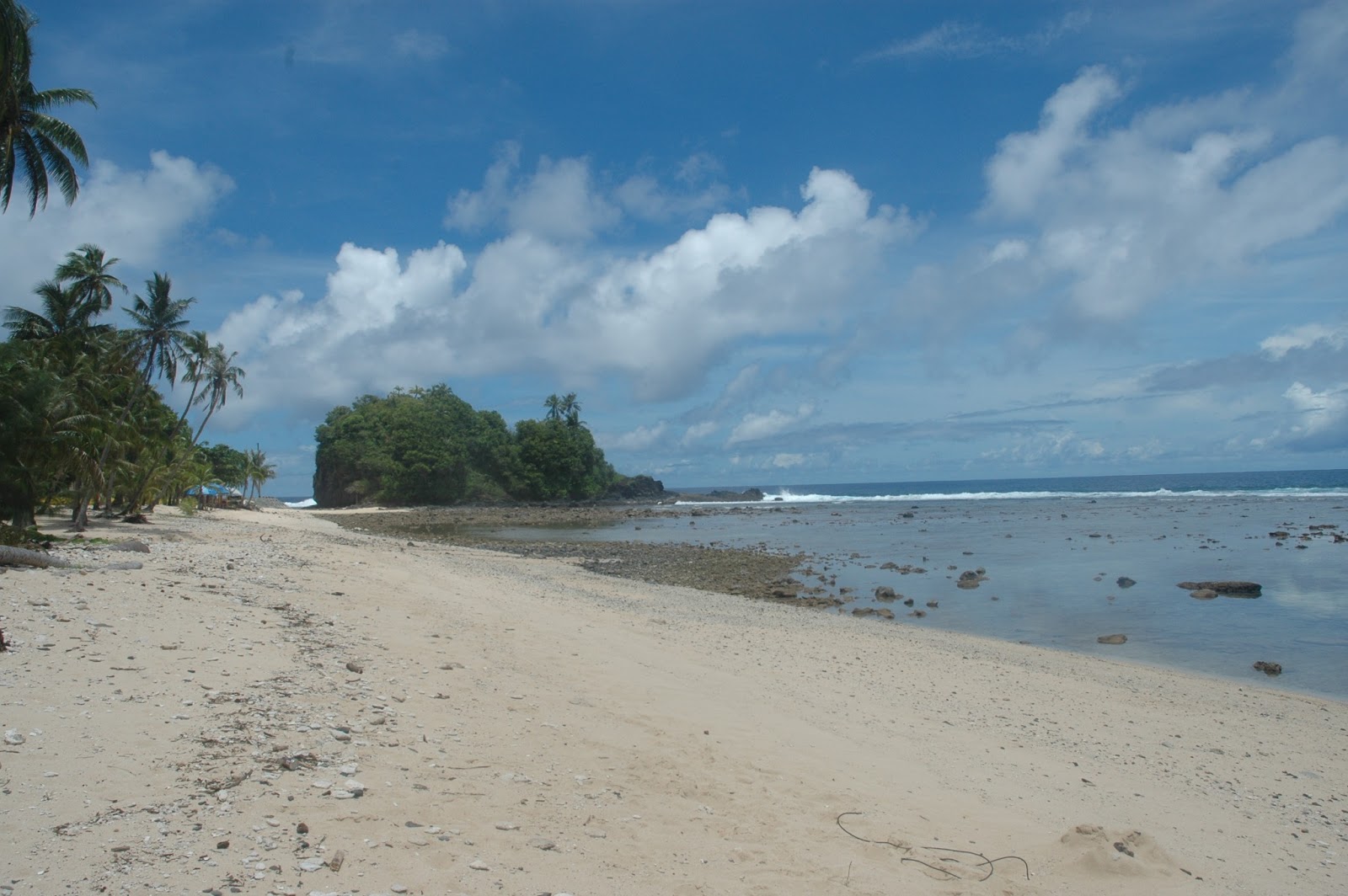 Boschen in American Samoa: Kindergarten and Weekend in Fagaitua