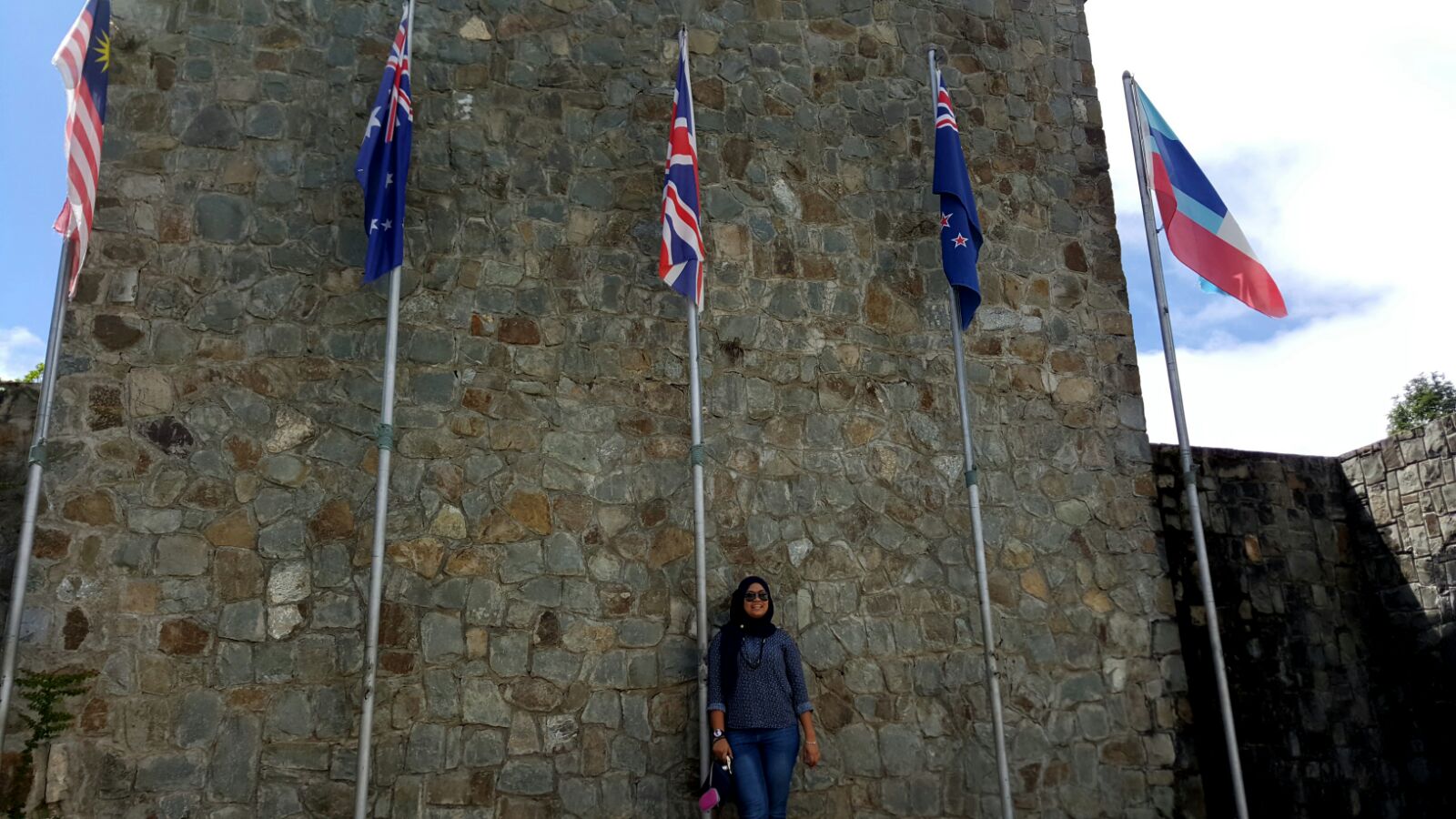 A W E K R E T R O . M Y: ATTRACTION; Sabah; Kundasang - War Memorial Park