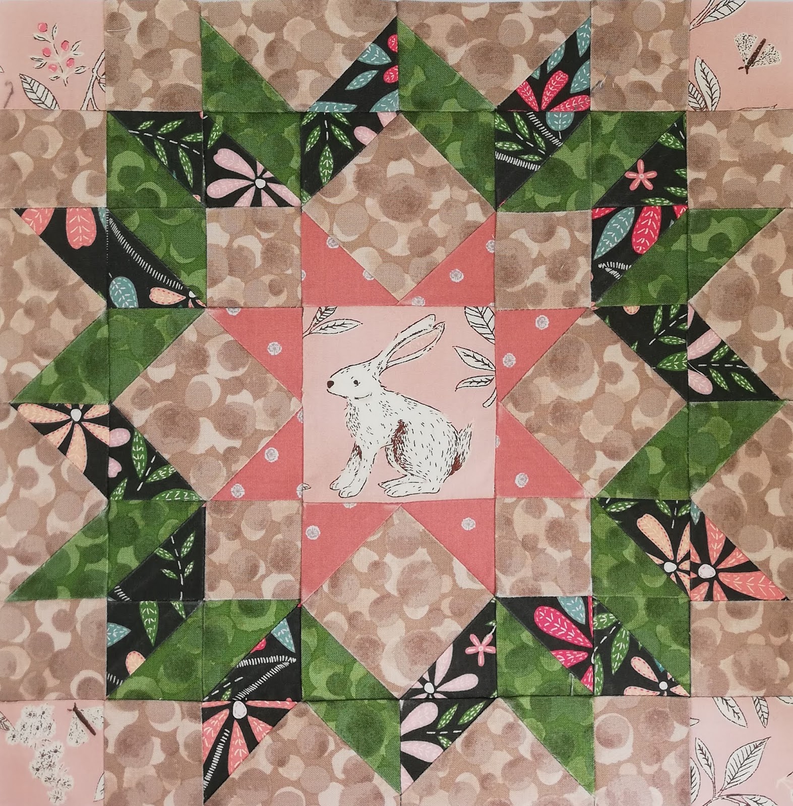 Fabulous Sewing!: Dutch Rose Block Pattern