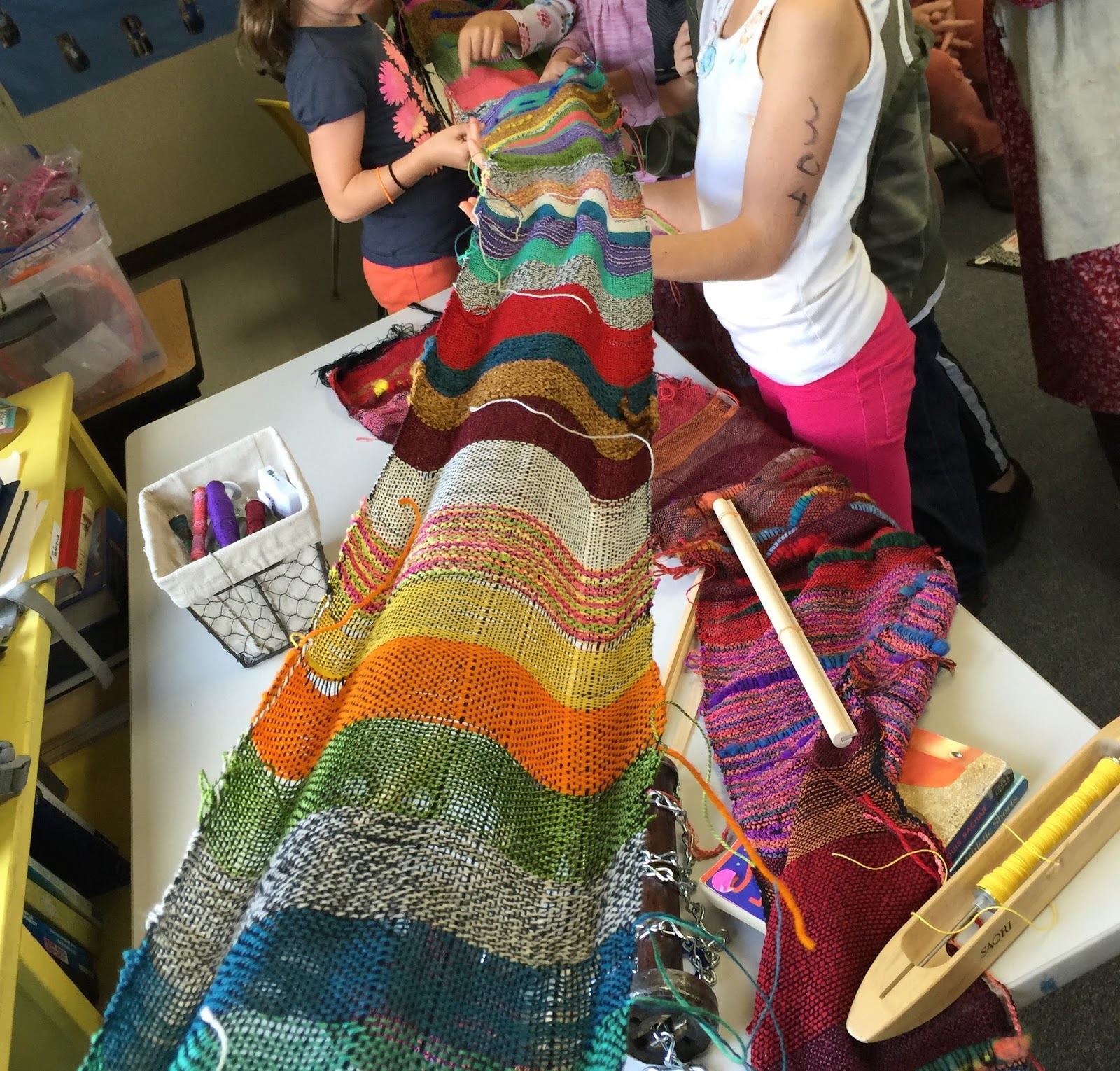 CENTERING WITH FIBER: Saori weaving giving back to the local community ...