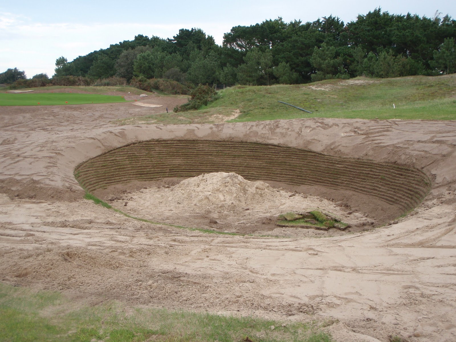 La Moye Golf Club: 11th Hole Bunker Revetting