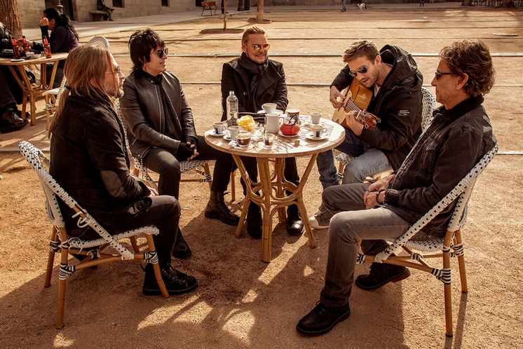 Maná convida Pablo Alborán para nova versão do hit "Rayando El Sol ...