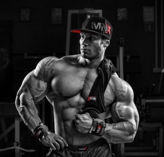 Glorious Hungarian supergod Peter Molnar - World Wide BodyBuilders