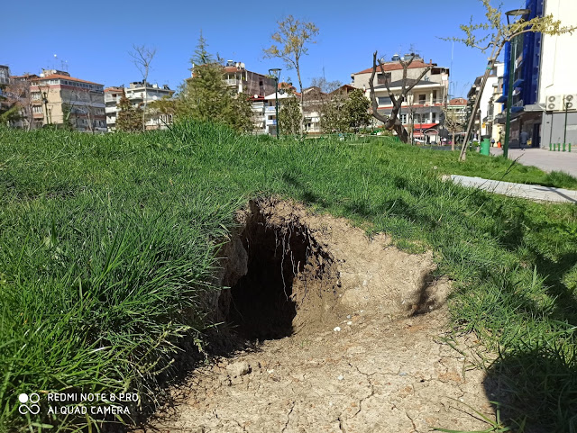 ΠΙΕΡΙΚΗ : ΚΑΤΕΡΙΝΗ ΑΠΙΣΤΕΥΤΟ: Μια μεγάλη τρύπα εμφανίσθηκε στην πλατεία ...