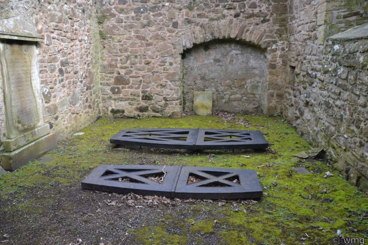 In the Victorian Era, These Strange Mortsafes Were Contraptions ...