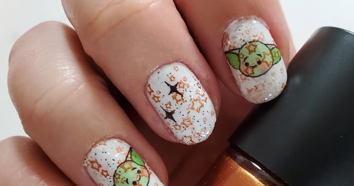 Manicure Monday - Baby Yoda The Child Nails | See the World in PINK