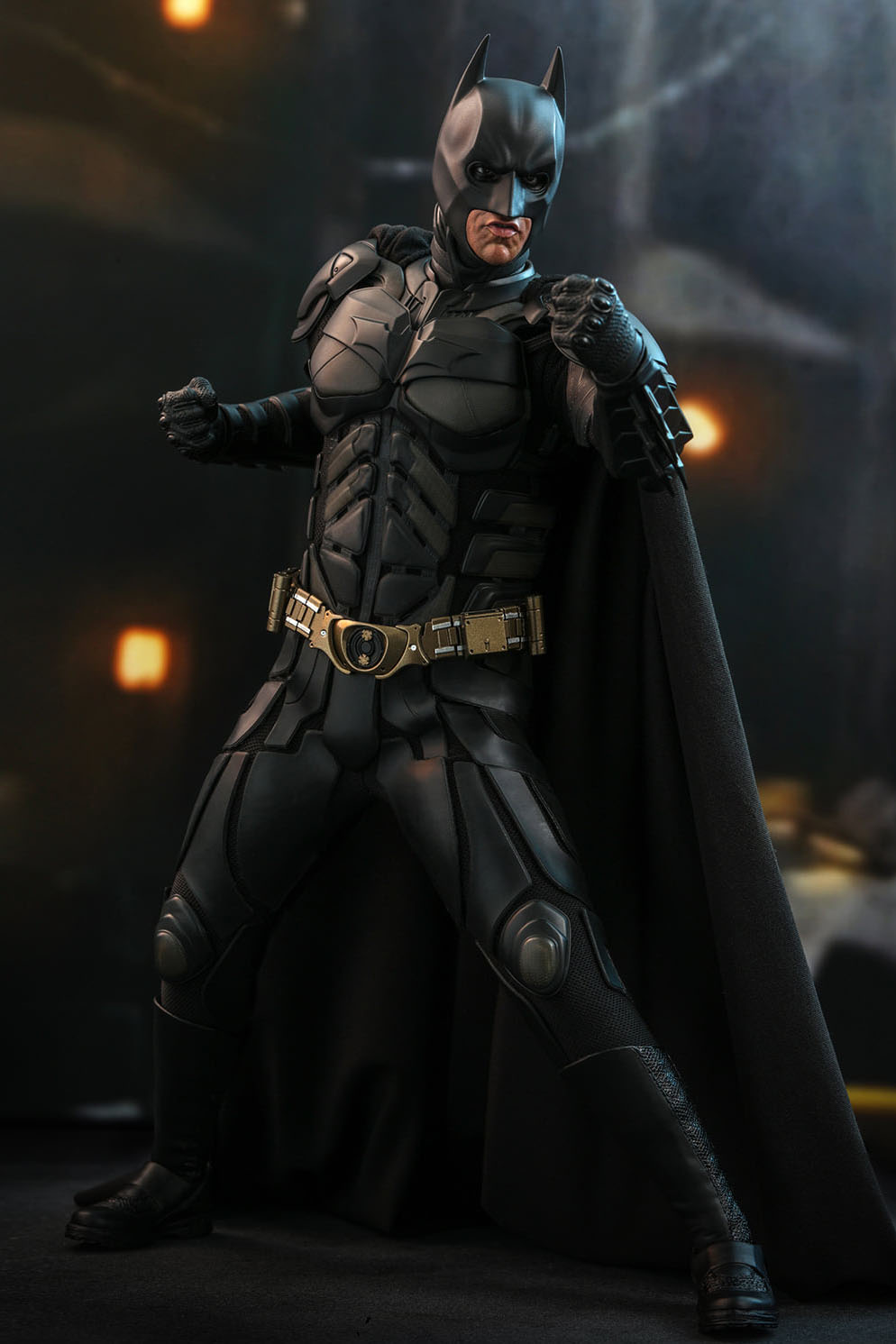 toyhaven: Hot Toys DX19 The Dark Knight Rises 1/6 Scale Batman 12-inch ...