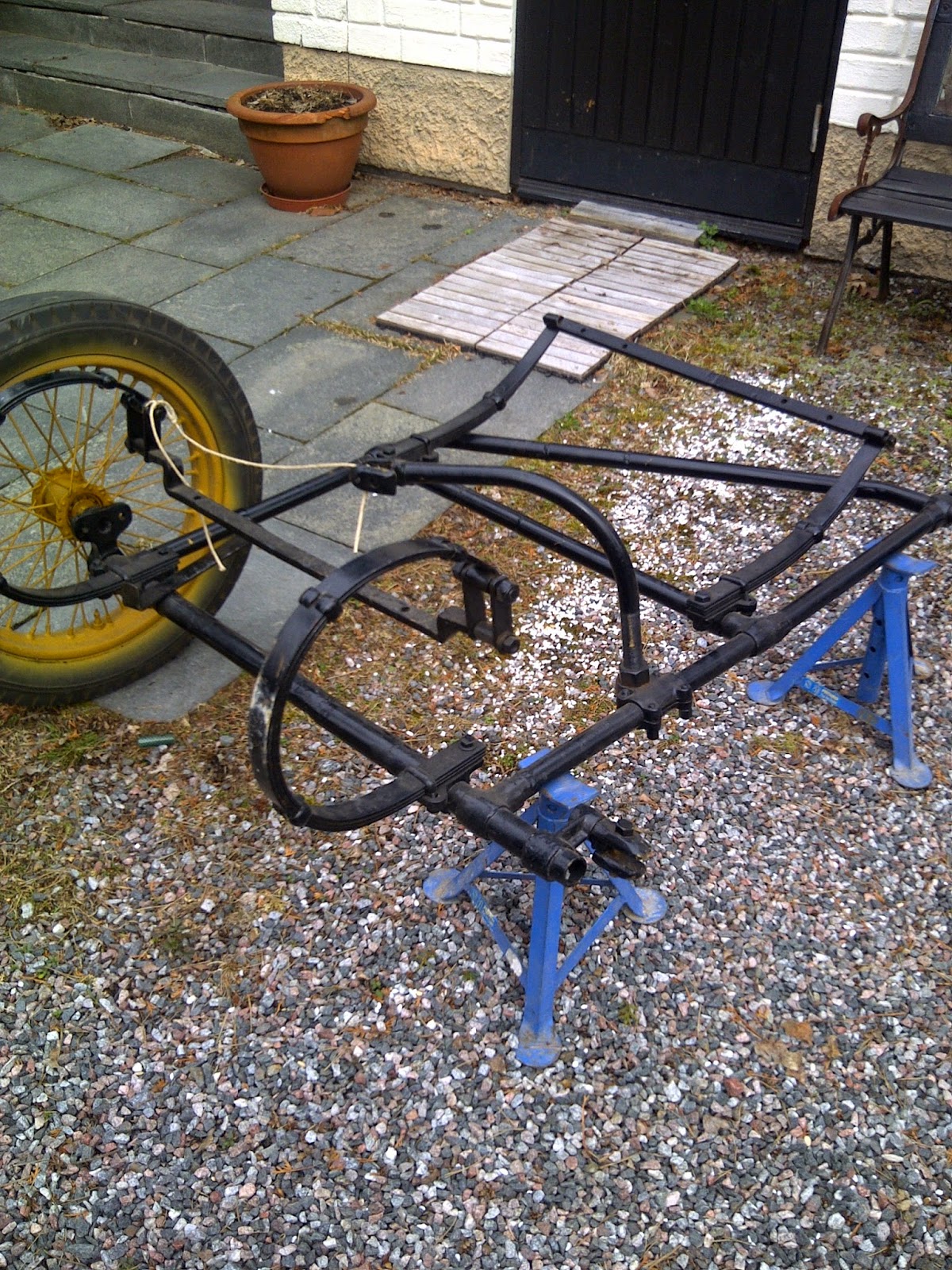 Halvtopp Stockholm: 1917 Harley sidecar with a 1915 Excelsior frame