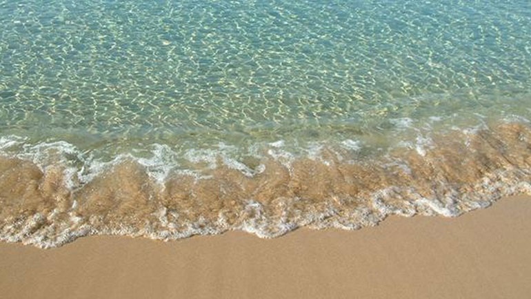 Πως να καταλάβετε ότι η θάλασσα που επισκεφθήκατε είναι μολυσμένη ...