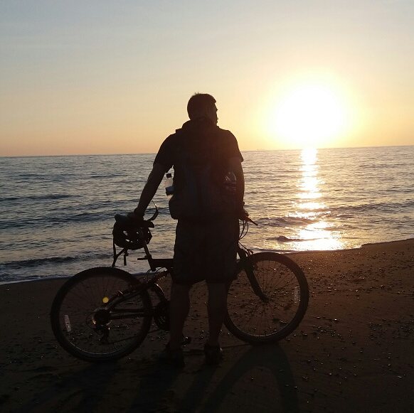 swordshines10: the many "worlds" of richard quan....