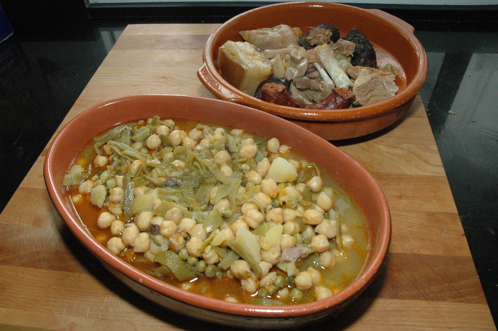 Entre punto y hecho: POTAJE DE BERZAS O BERZA GITANA