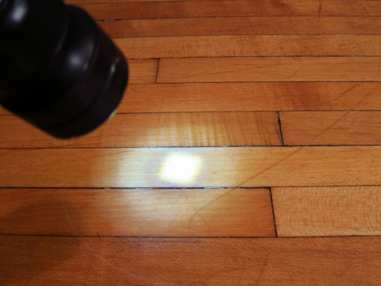 Red Crow Gear: SUREFIRE KROMA Multi-LED Flashlight