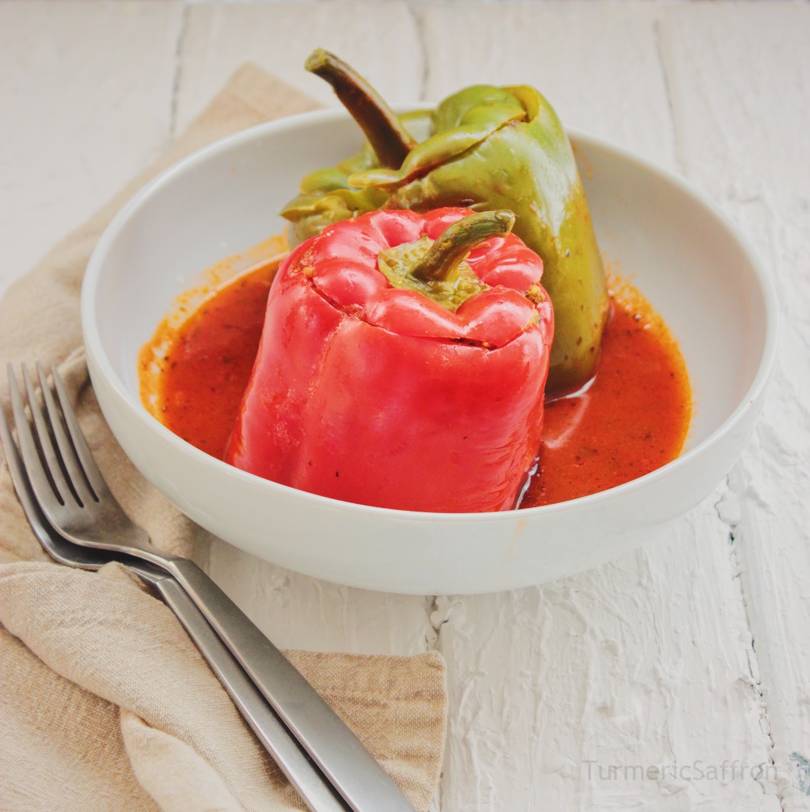 Turmeric & Saffron: Dolmeh Felfel - Stuffed Bell Peppers