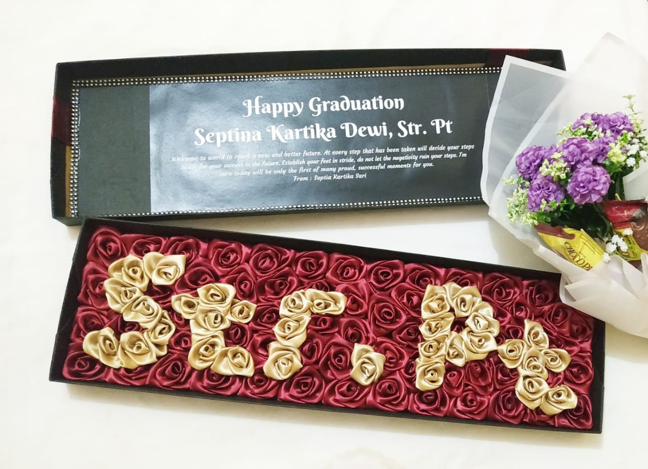 Bunga Wisuda Tangerang I Bunga Box FF65 - Jual bunga handmade