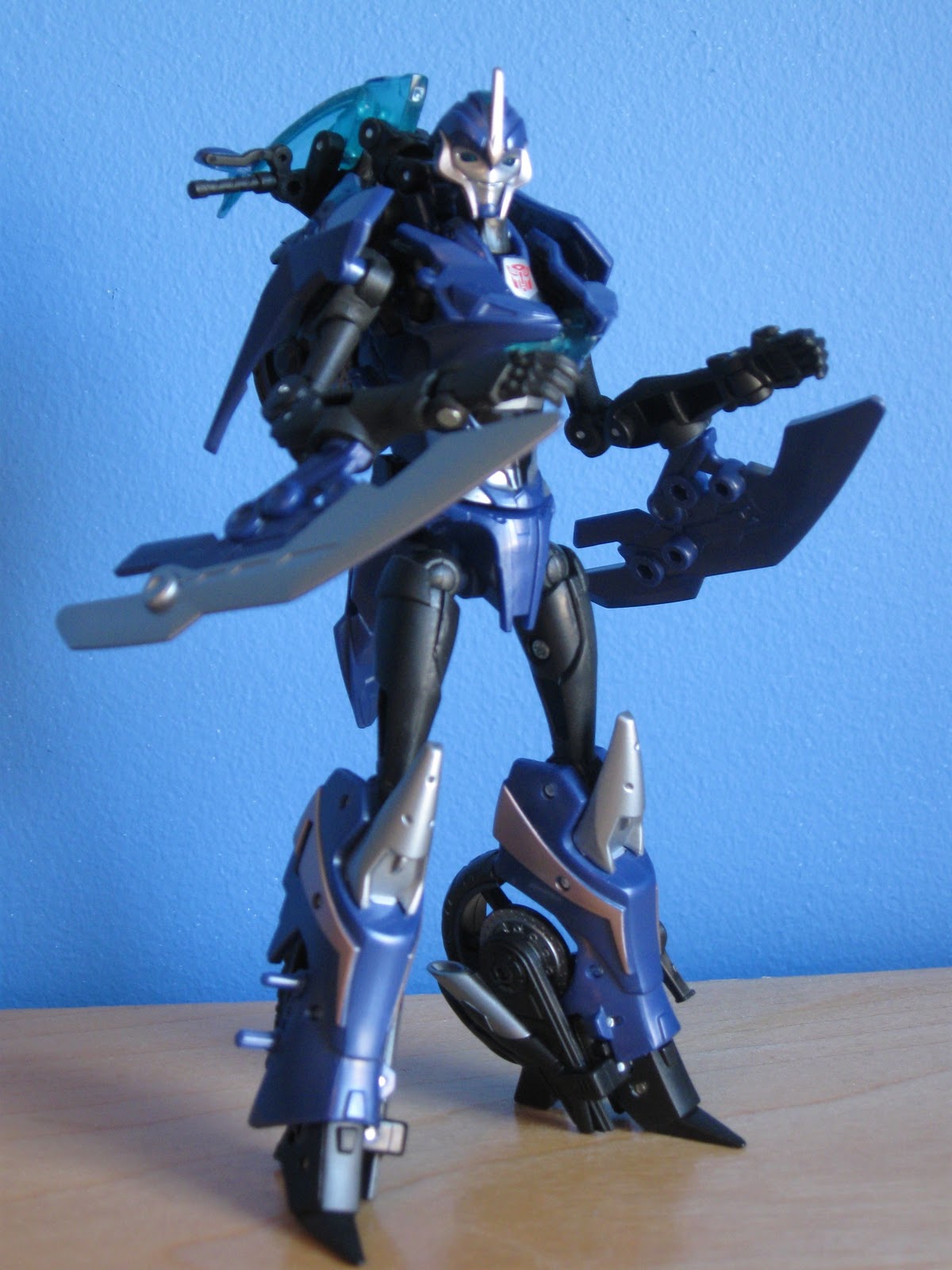 The Toyseum: Transformers Prime - Arcee Figure Review
