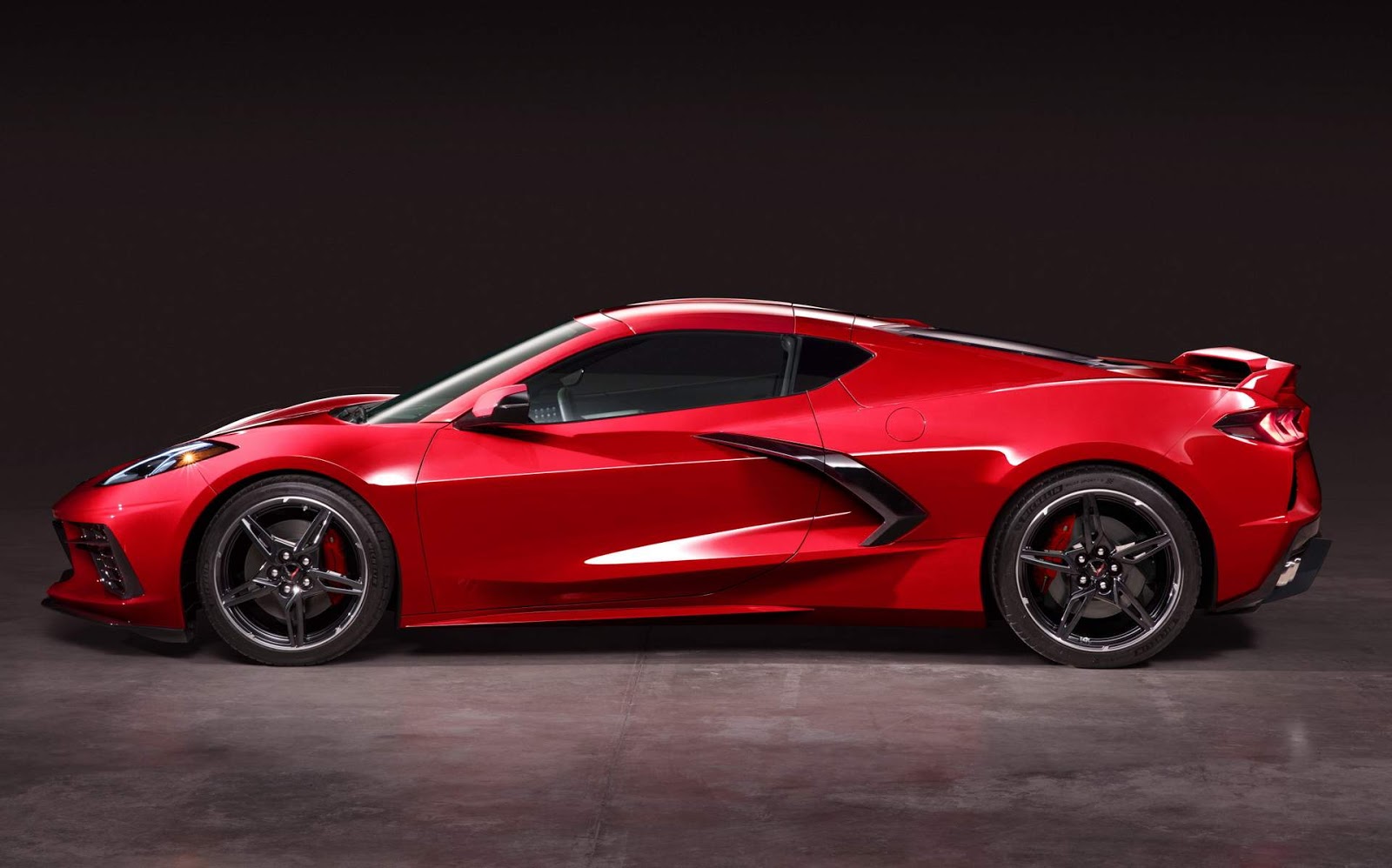 Corvette Stingray 2020: preço começa em R$ 239 mil - EUA