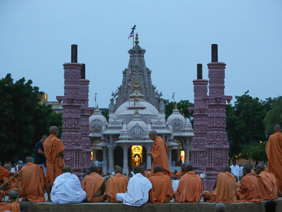 "'Indian Temples"Indian Famous Temples | Famous Indian ": Pramukh Swami ...