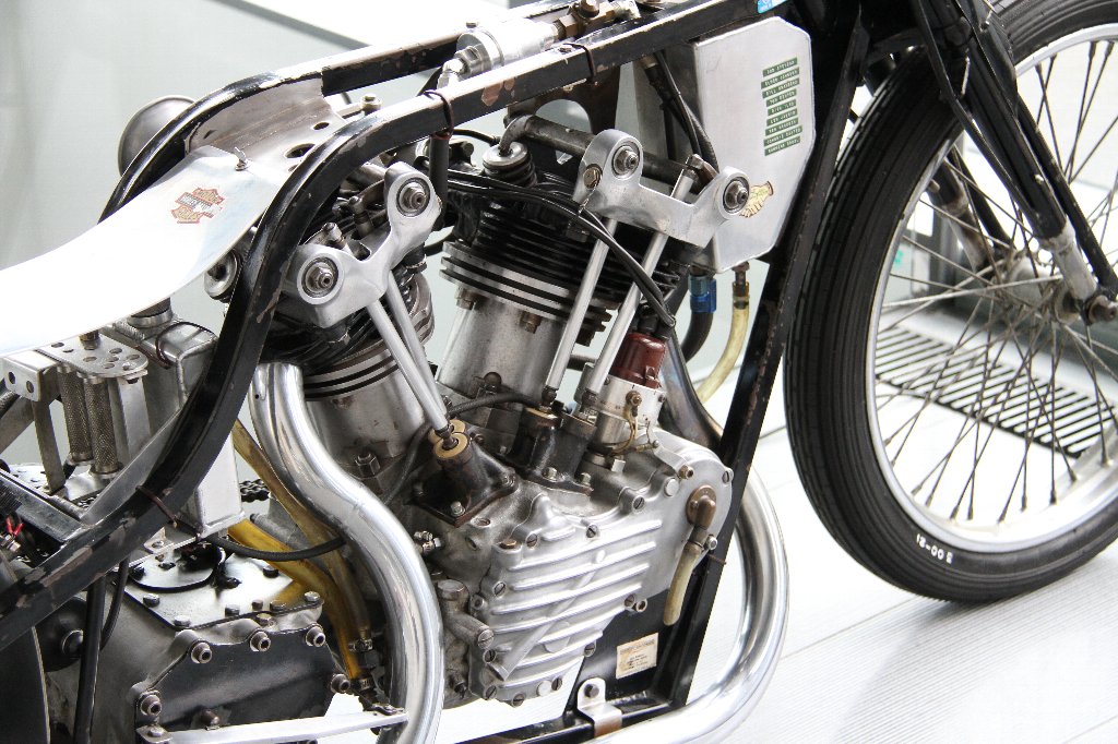 BUBBLE VISOR: Hao Kola