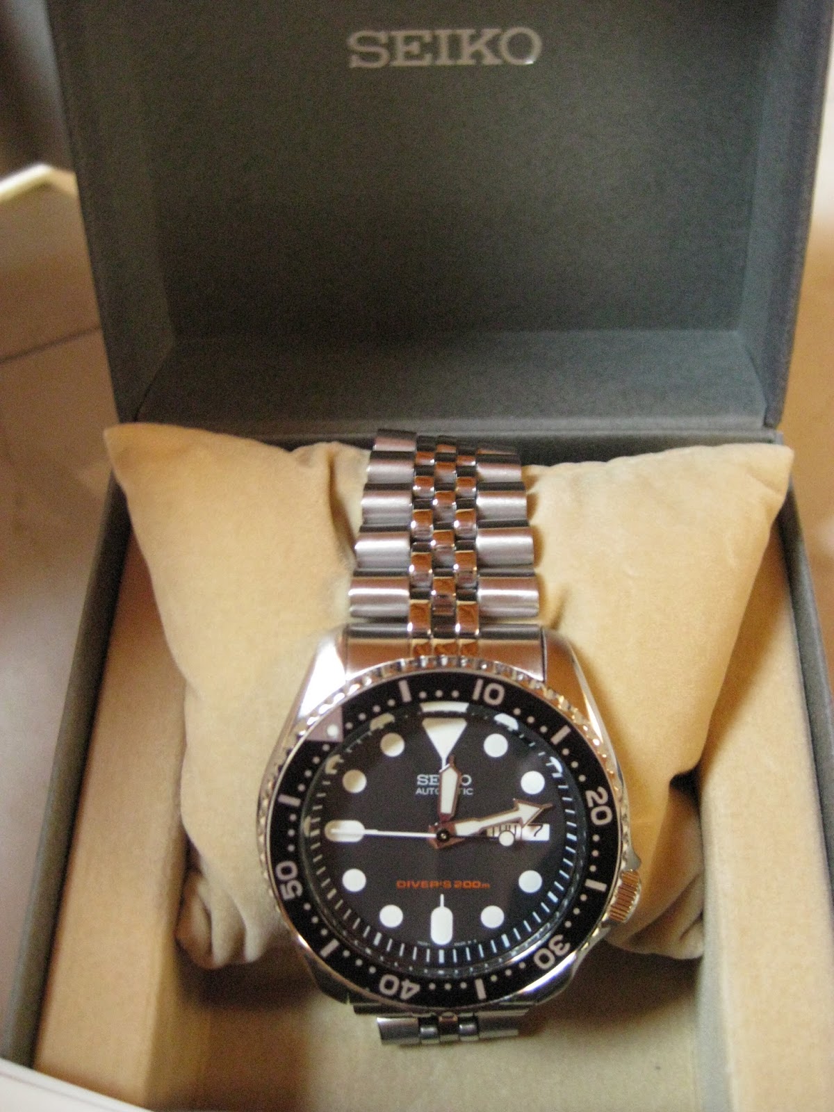 WatchAffari: Orologio Seiko 007 SKX007K2 con Cinturino Jubilee