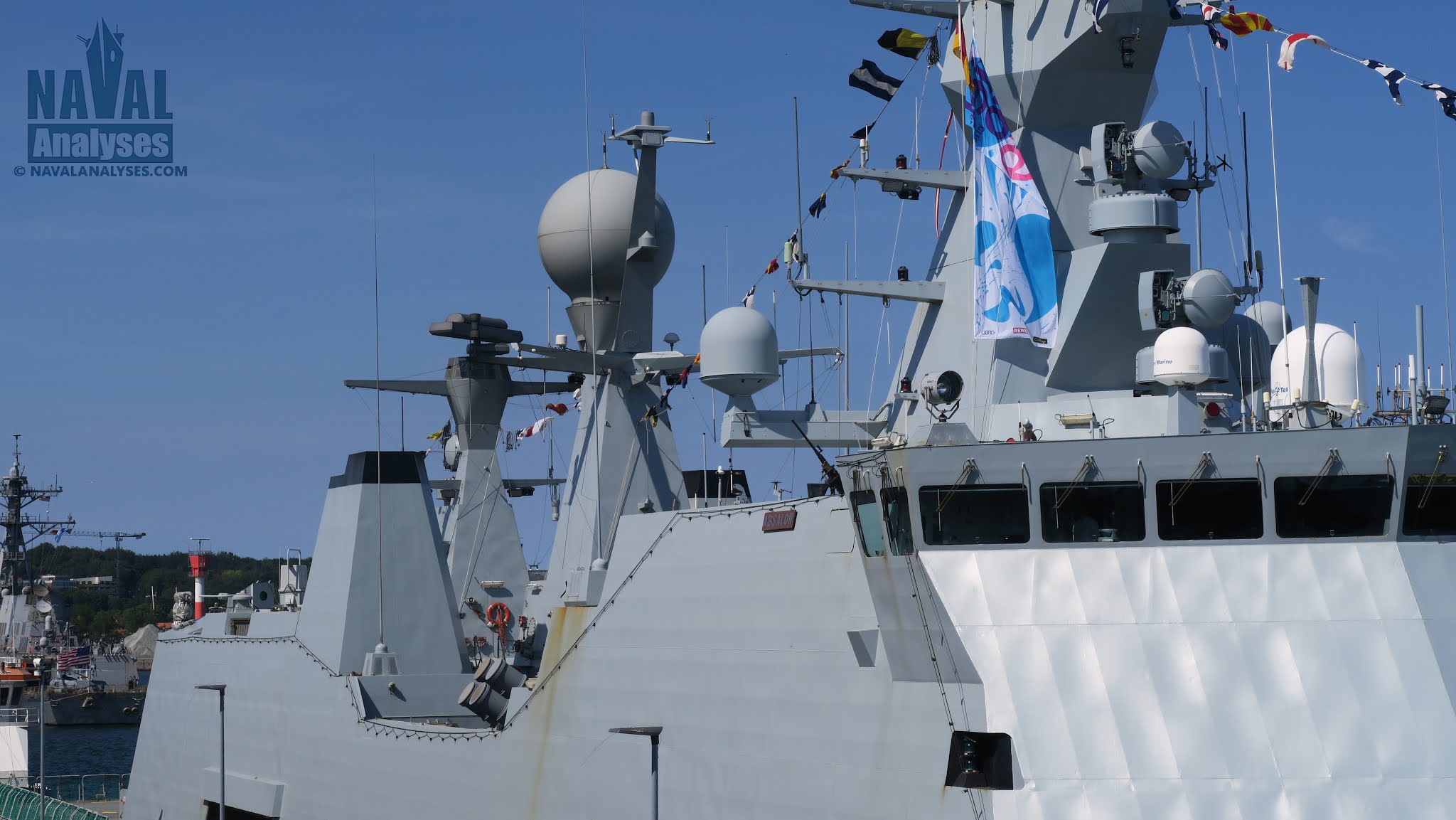 Naval Analyses: PHOTO GALLERY #37: Absalon and Iver Huidfeldt, frigates ...