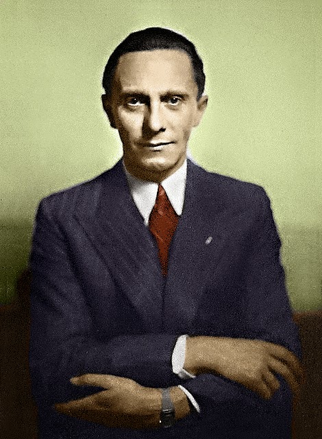 ESPEJO DE ARCADIA: JOSEPH GOEBBELS 63 (color): "Alemania se ha ...