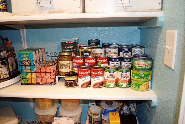 Pantry Overhaul | i should be mopping the floor