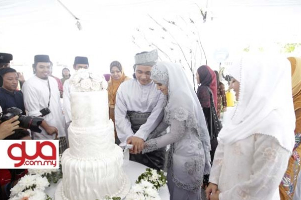 ctnhoney: Gambar Majlis Pernikahan Ana Raffali & Aznaim