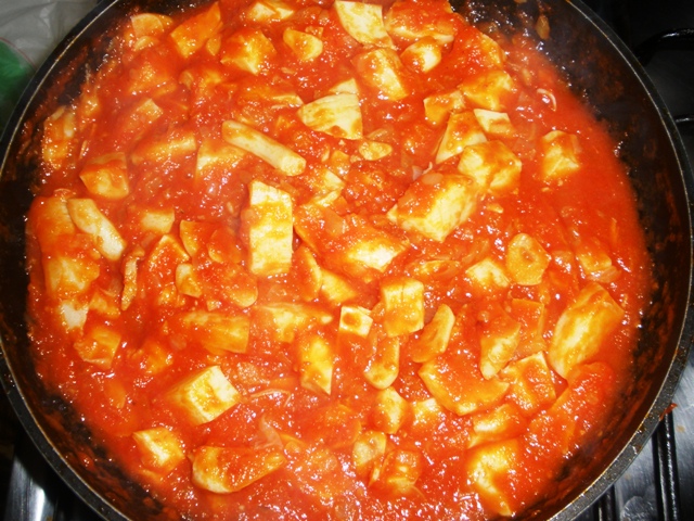 Mi bloguico de Cocina: Jibia Frita con Tomate y Vino Blanco