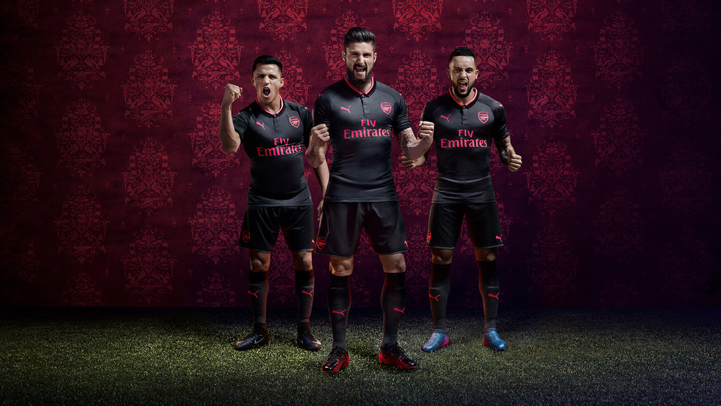 Striking Arsenal 17-18 Third Kit Released - Footy Headlines