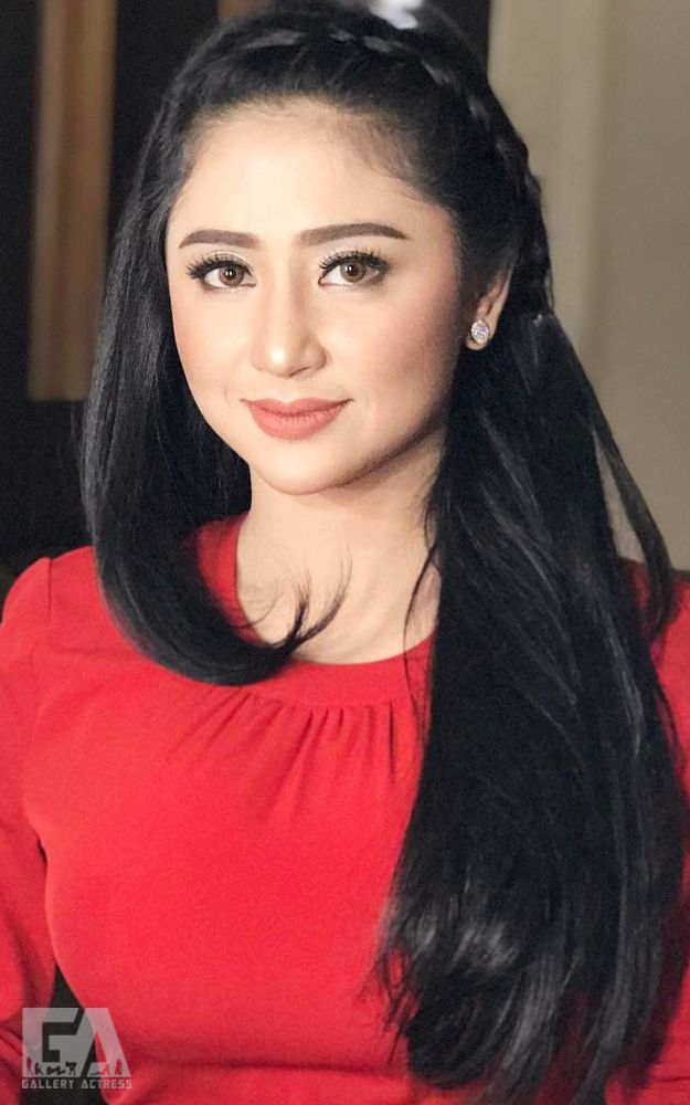 Gallery Photo Dewi Persik Hd Terbaru Republic Renger Cantik