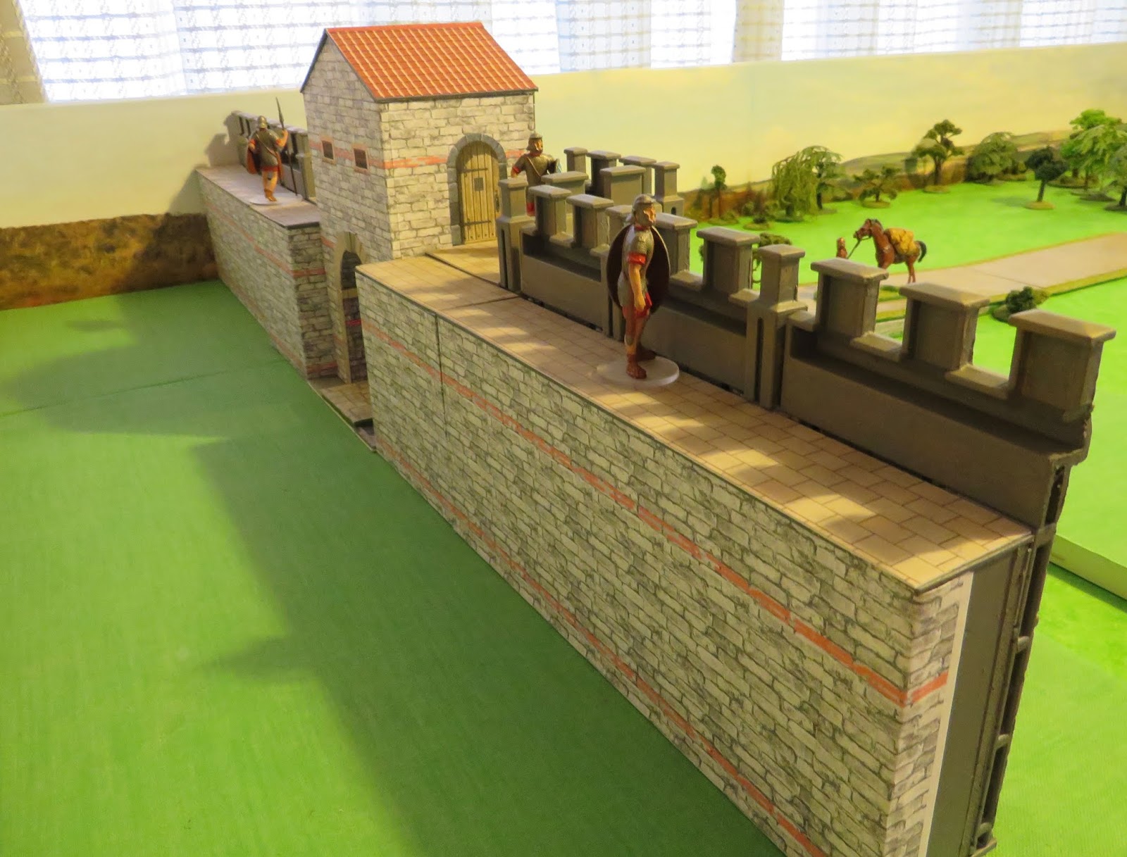 By Toutatis !: Playing with forts (4) .... stone roman fort and ditch