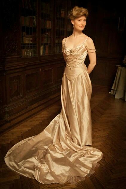 Crimson Peak: Dressing Edith Cushing. The Butterfly