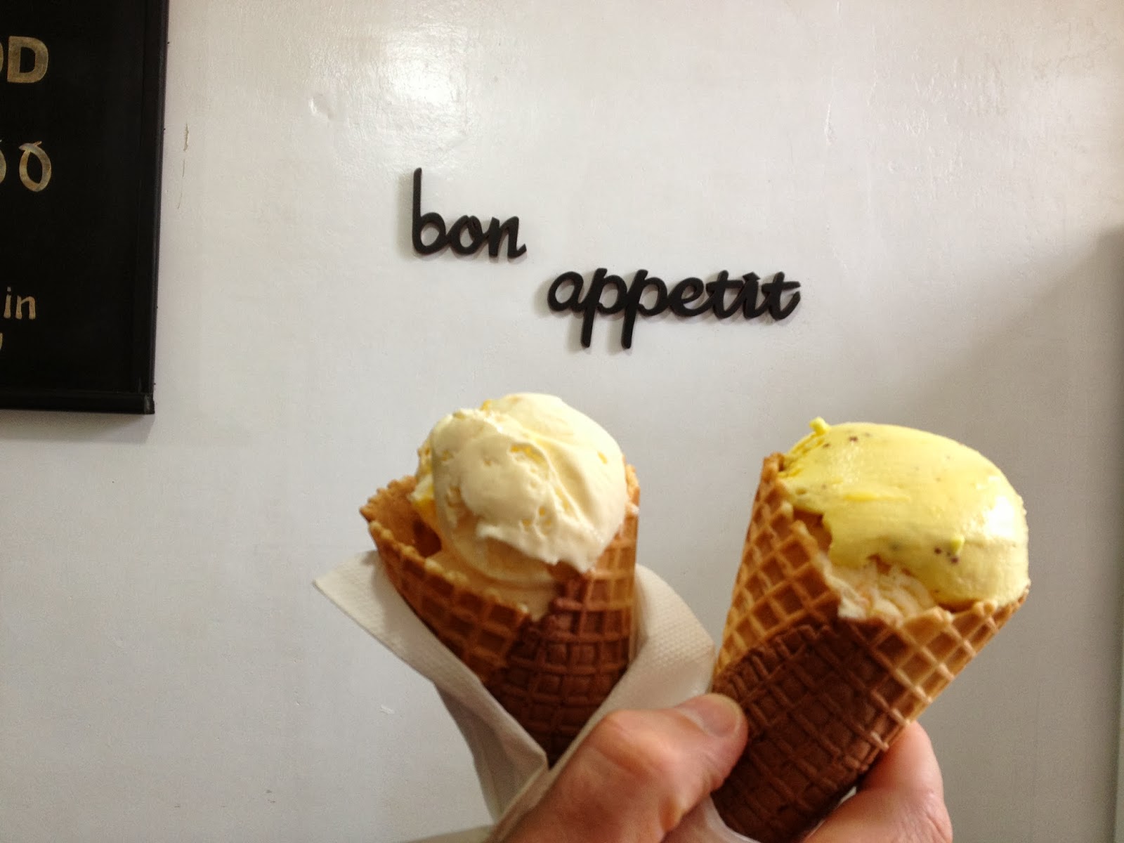 Celebrity Icecream Critic: Deja Moo in Oamaru New Zealand