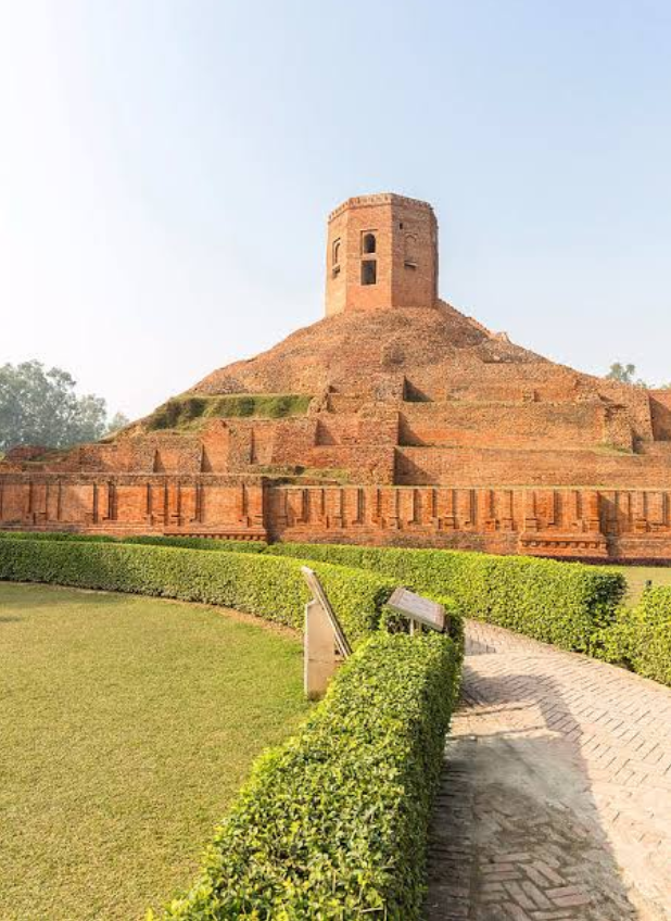 In memory of Humanyoun who stayed at the top safely driven by sher shah..