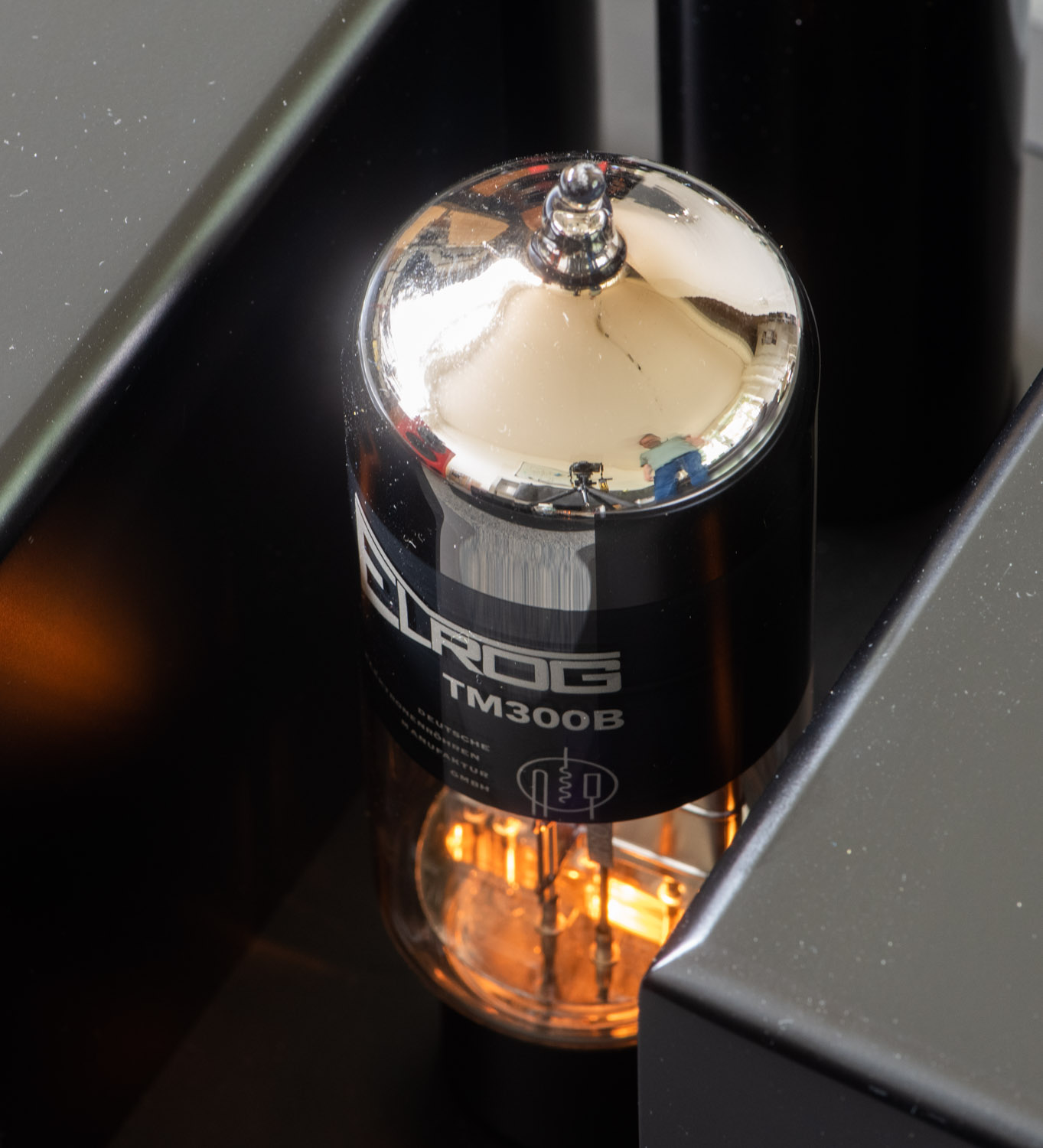 VinylSavor: The Black 300B Mono Amplifiers - Part 2