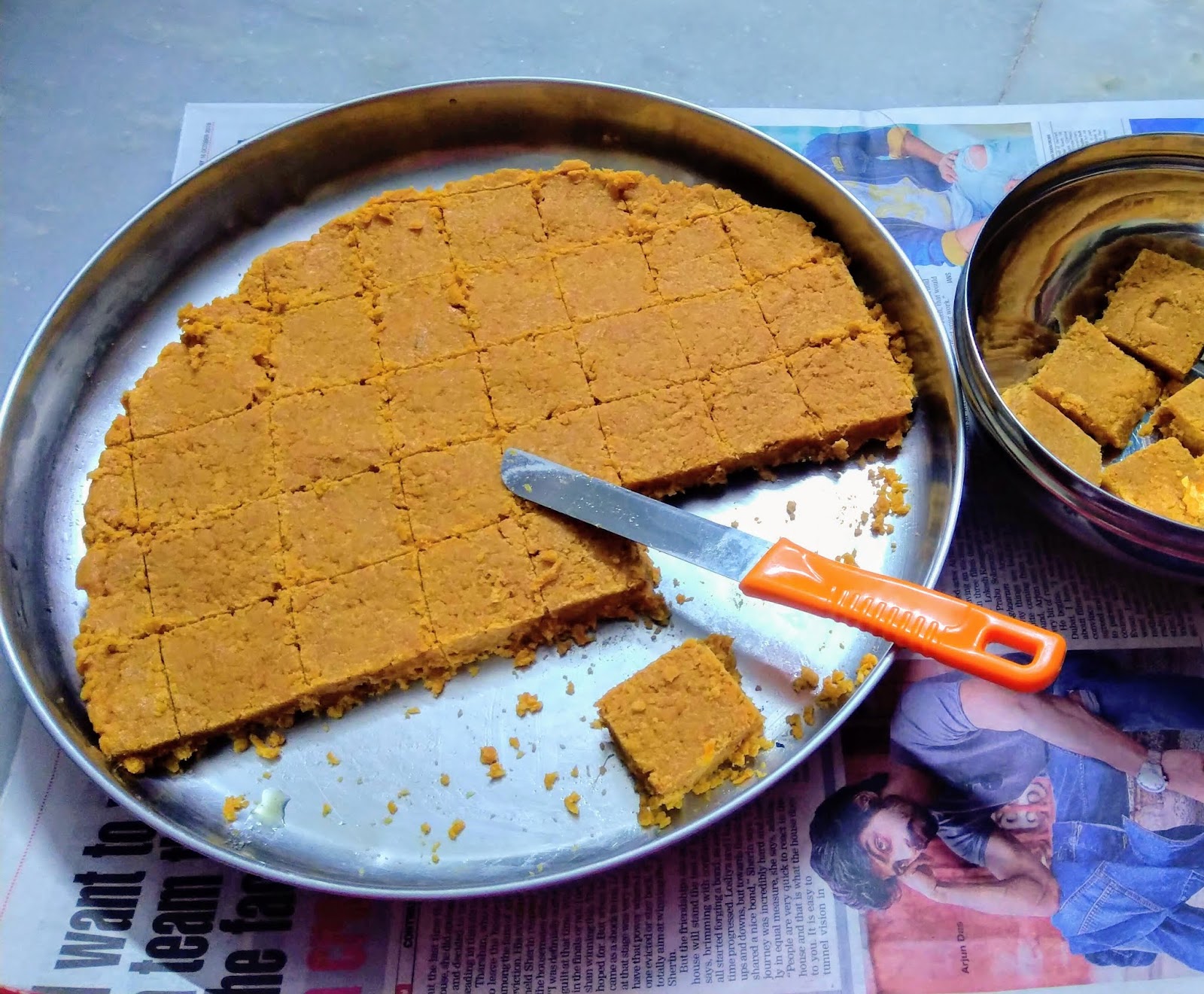 Carrot Burfi - Burfi with carrots, coconut and milk powder - Easy Sweet ...
