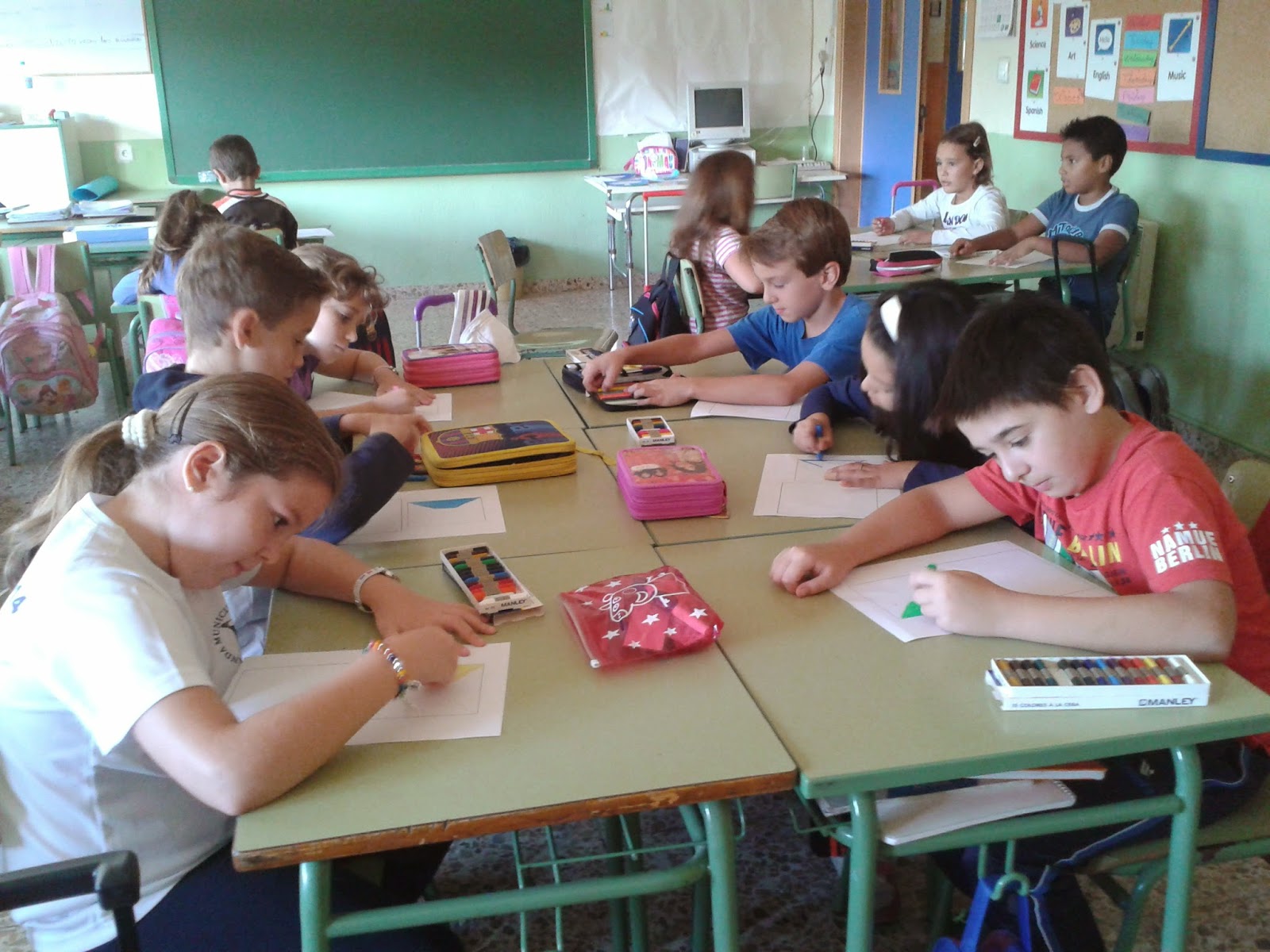 apoyoescolar-marian: Trabajando en el aula (octubre)